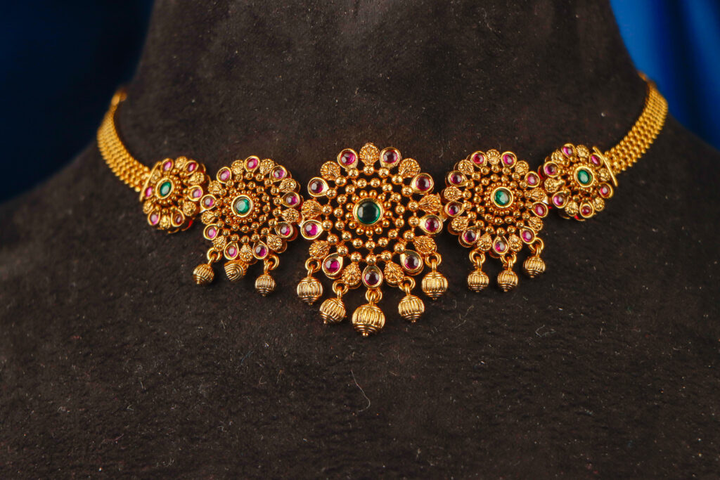 Golden Waki – Laxmi Pearls